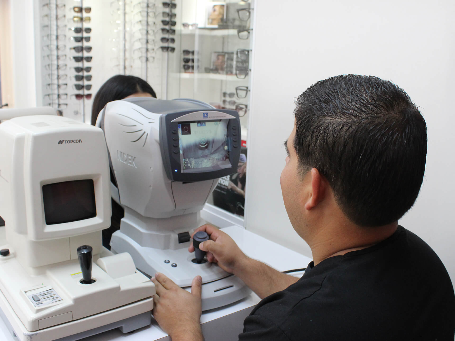 Comprehensive eye exam – NORTHWEST – Vision Center